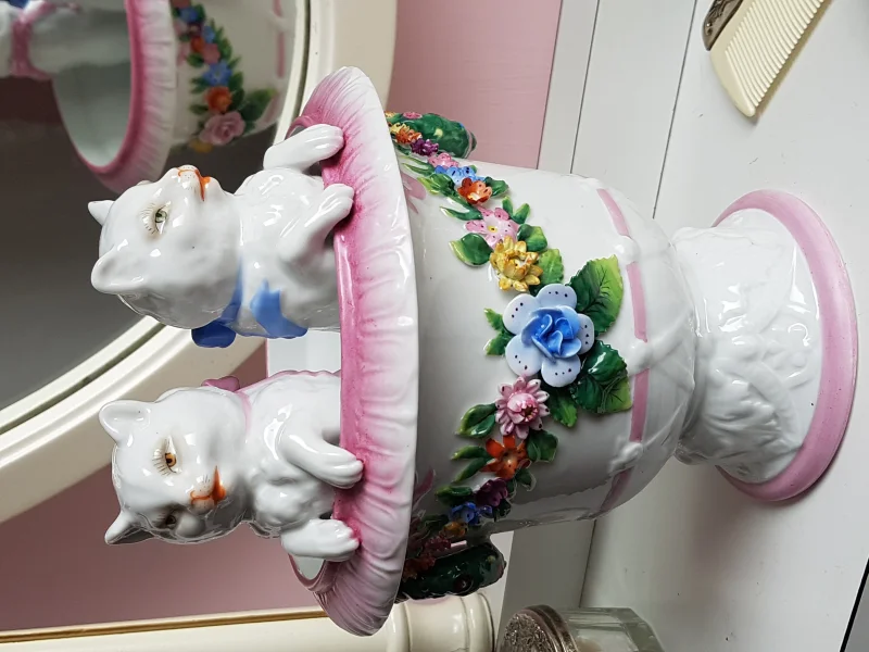 Antike Katzen Vase Meissen? jR Johansen Roth - Das Antiquitäten und ...